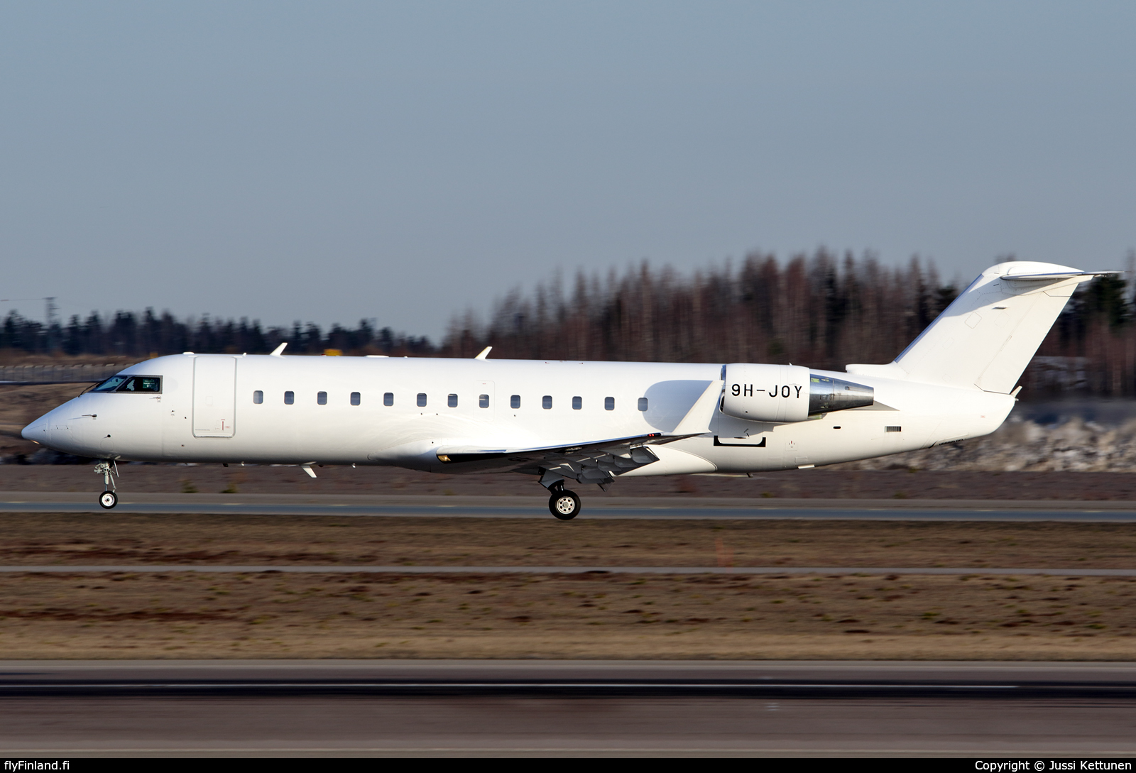 9H JOY Canadair CL 600 2B19 Regional Jet CRJ 200ER Air X Charter 9H JOY Canadair CL 600 2B19 Regional Jet CRJ 200ER Air X Charter